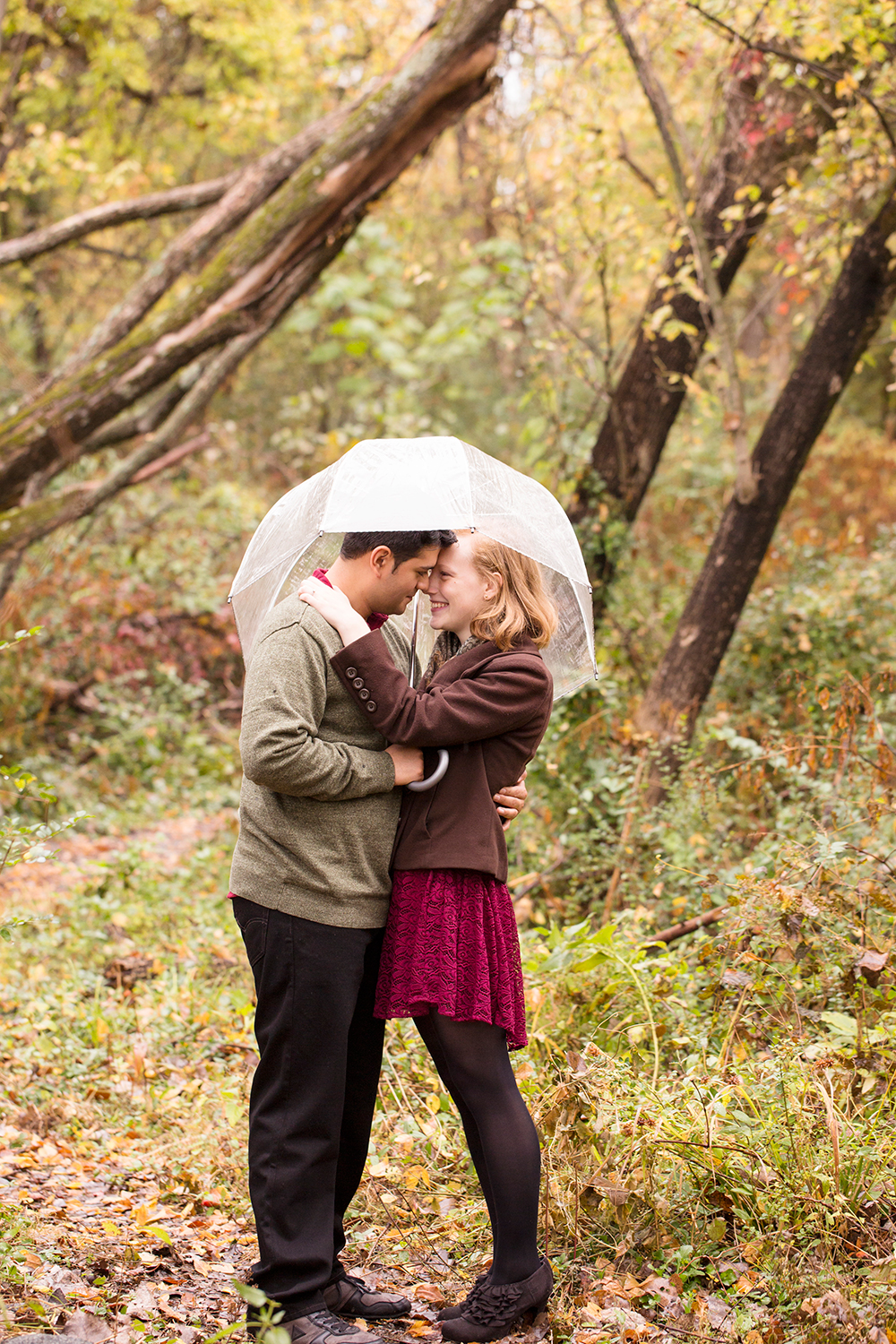 Heather + Jason's Rainy Day Engagement Shoot | Great Shiplock Park and ...