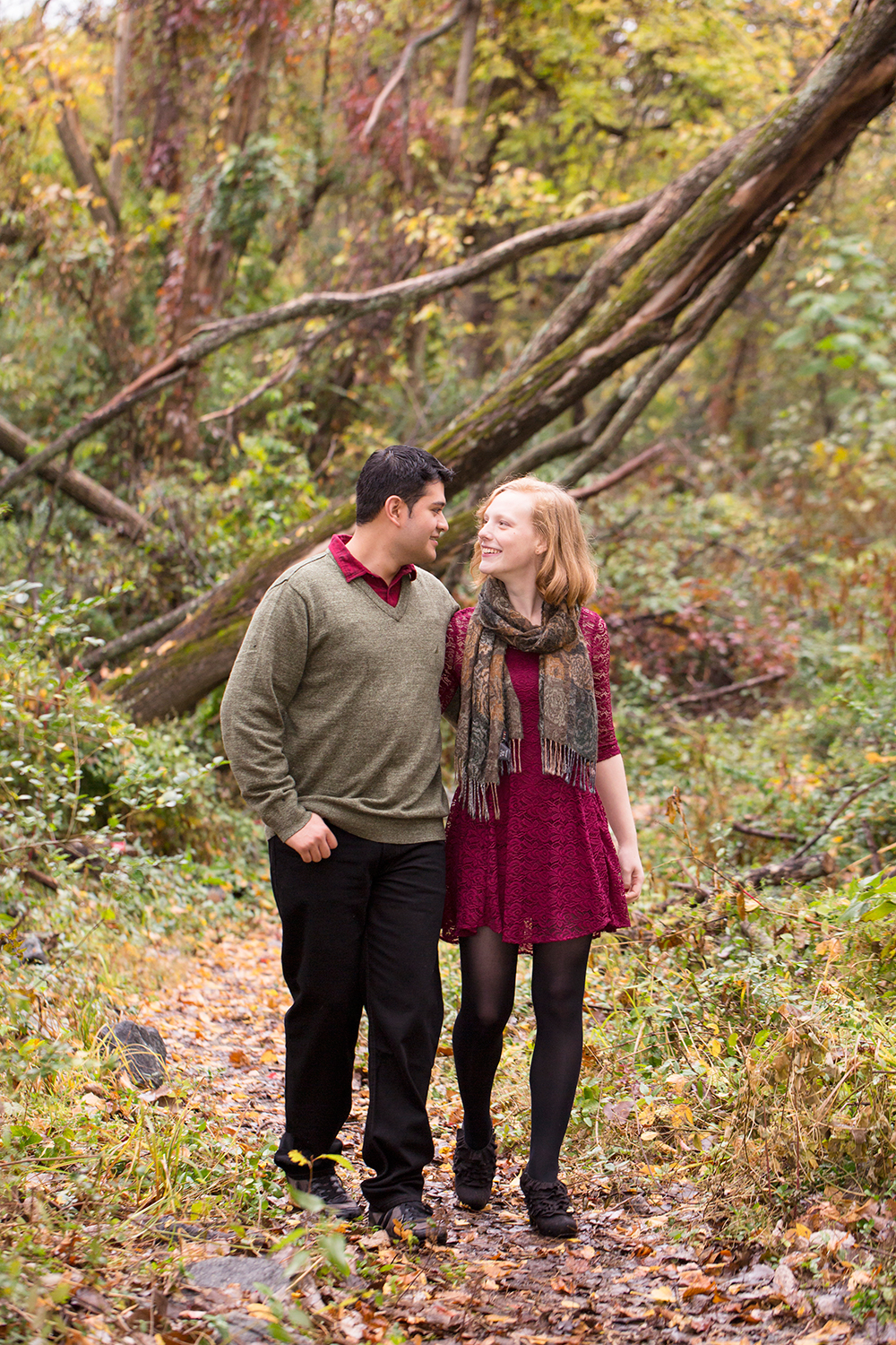Heather + Jason's Rainy Day Engagement Shoot | Great Shiplock Park and ...